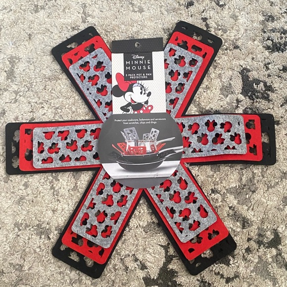 Disney | Kitchen | Minnie Mouse Pot Protectors | Poshmark